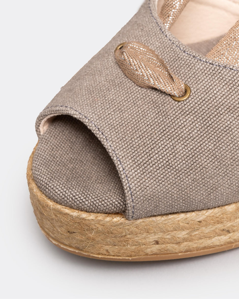 Penelope Chilvers Sale – CHO