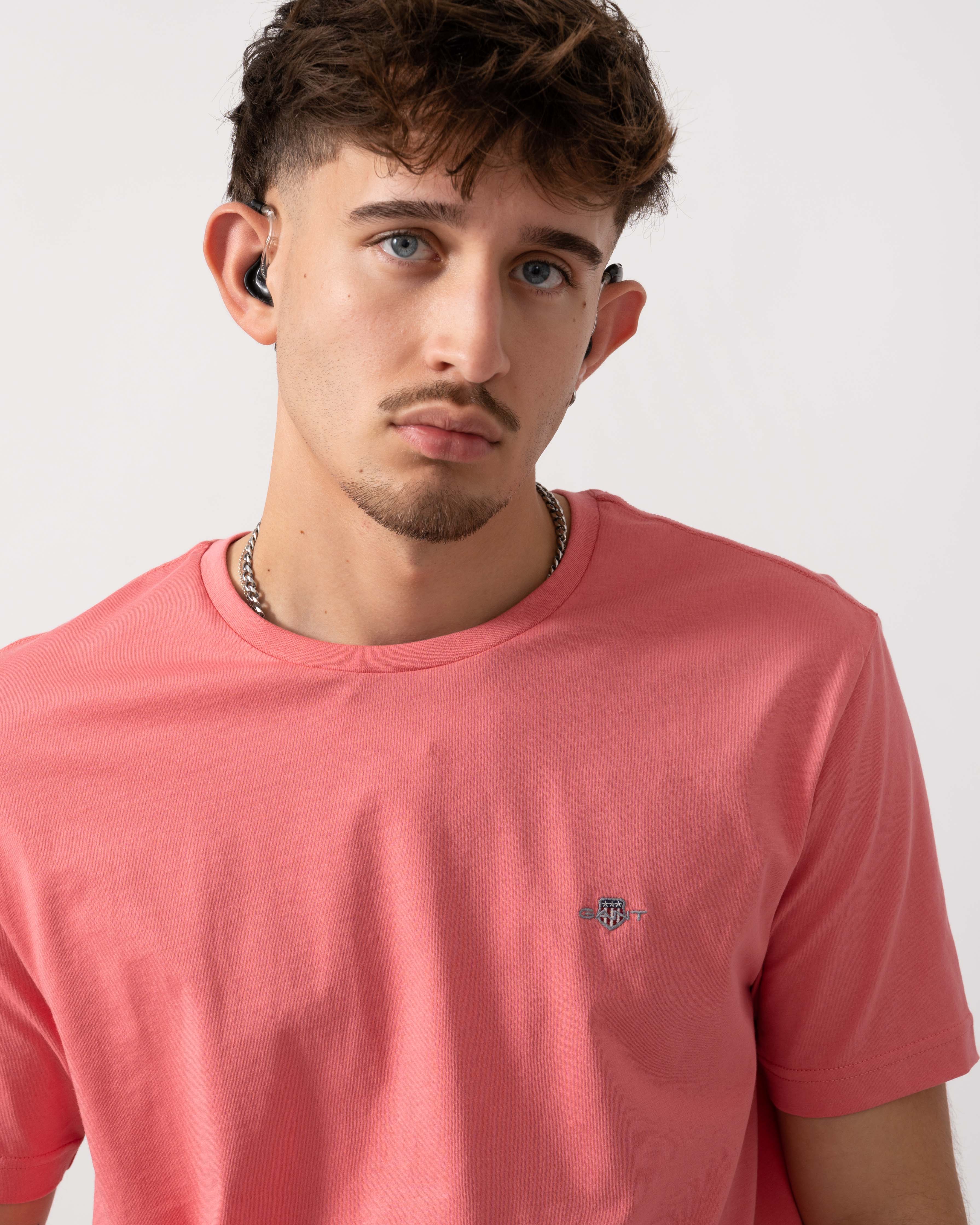 GANT Mens Regular Fit Short Sleeve Shield Logo T-Shirt - 622 Rose Pink ...